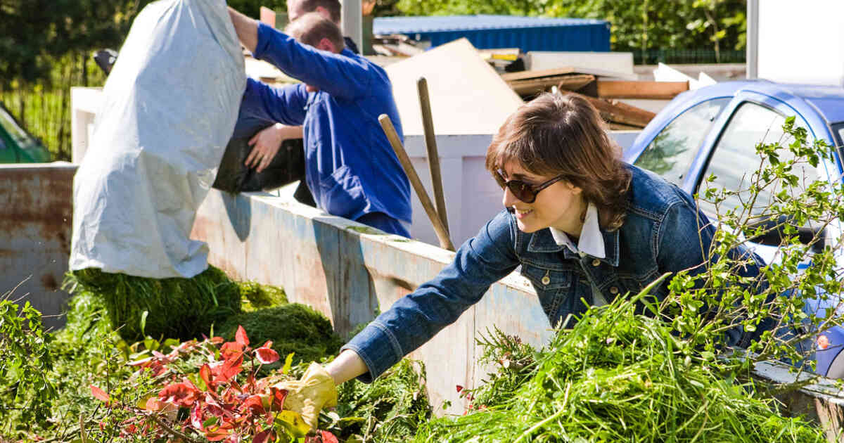 Mulden für Entsorgung von Gartenabfällen bei regiomulde.ch